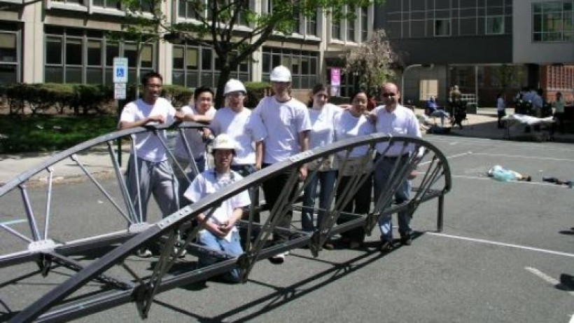 AISC Steel Bridge Team Attends Regional Competition | cooperedu